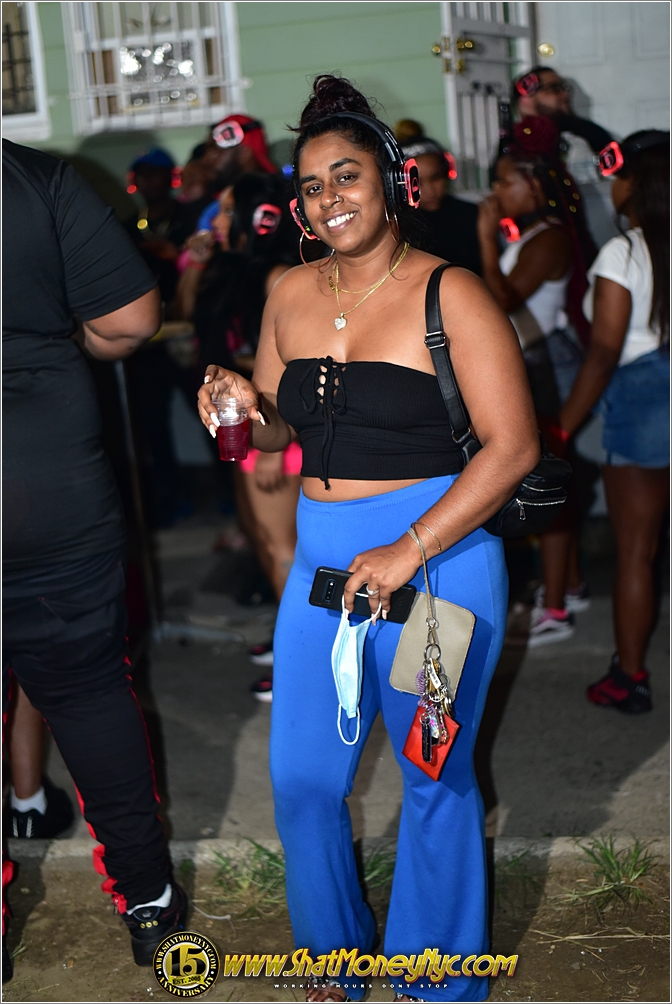 Grizzly & Dj Stylez presents Big Batty Gyal vs Slim & Trim Silent Party ...
